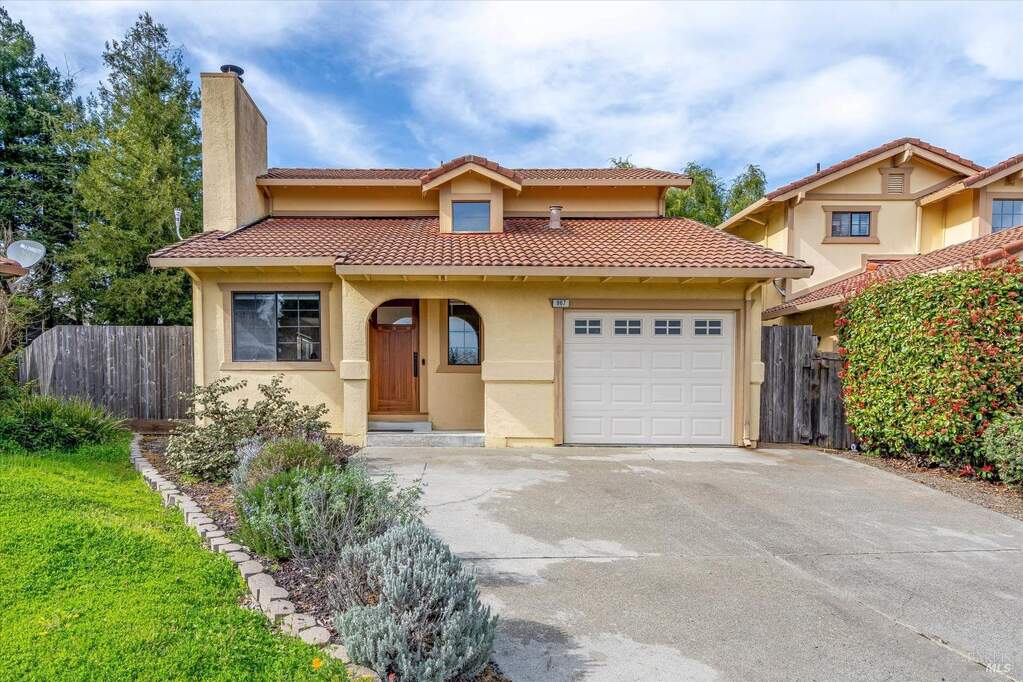 967 Hacienda Circle, Rohnert Park, CA 94928 | MLS# 325032810 | Christie ...