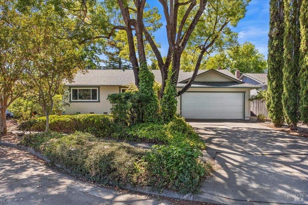 4910 Cheryl Court, Santa Rosa, CA 95409 | MLS# 325071286 | Christie's ...