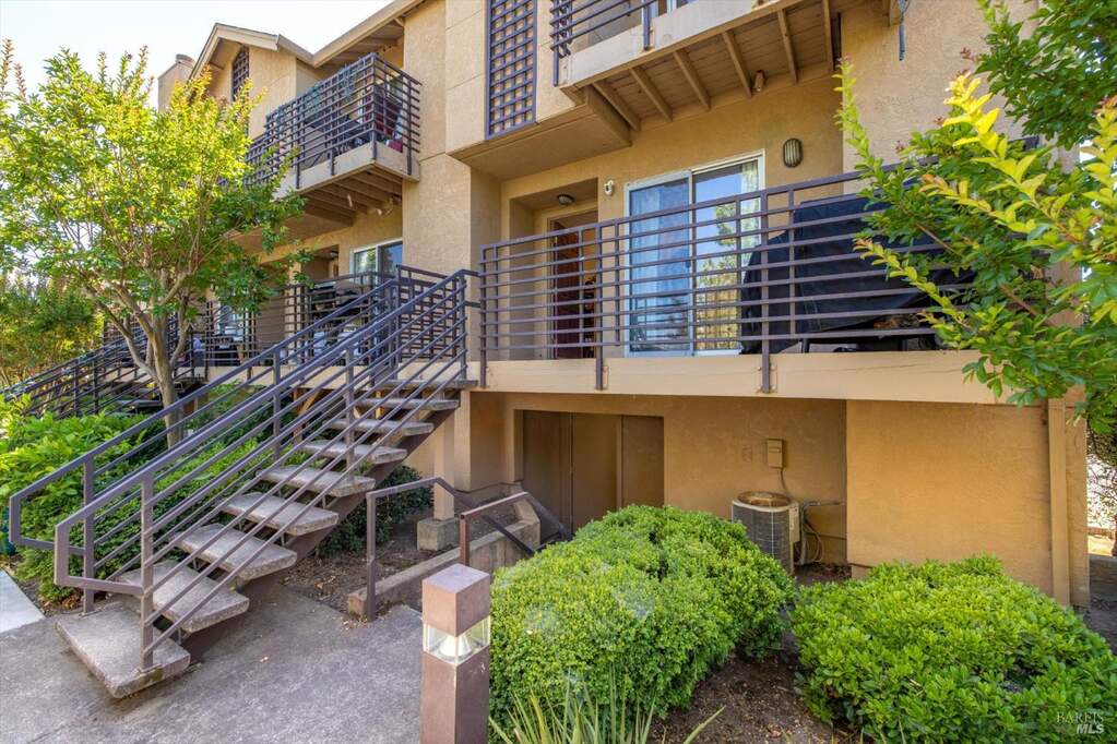 1198 Pear Tree Lane, Napa, CA 94558 | MLS# 325104673 | Christie's ...