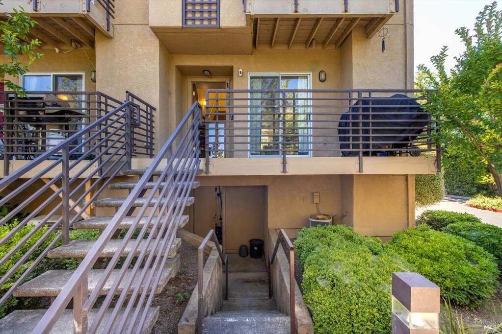 1198 Pear Tree Lane, Napa, CA 94558 | MLS# 325104673 | Christie's ...