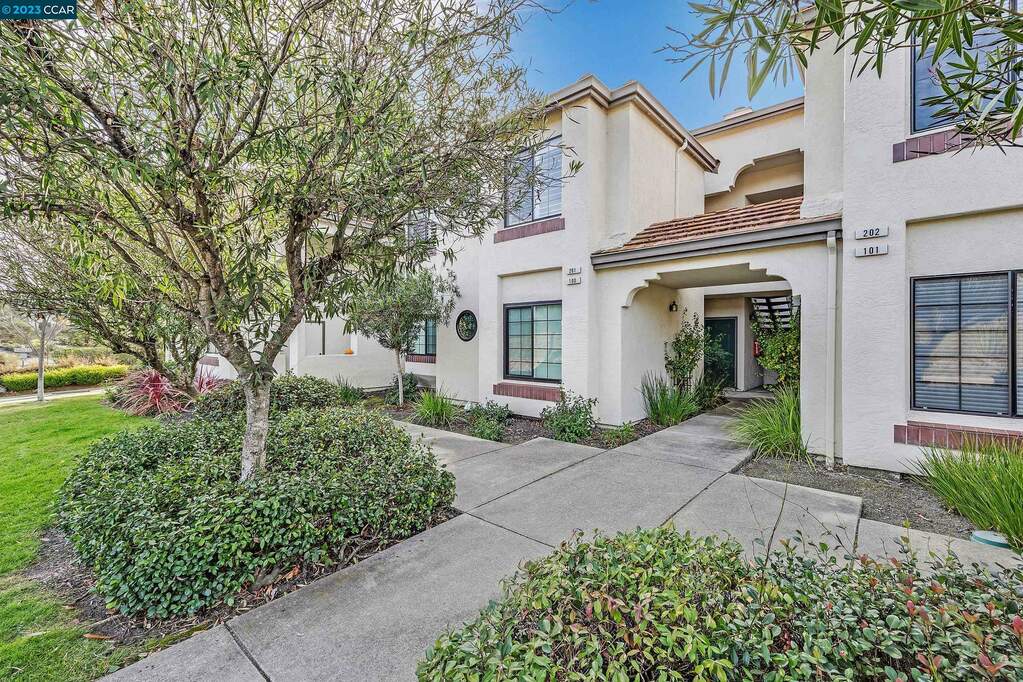 5032 Lakeview Dr #201, San Ramon, CA 94582 | MLS# 41046131 | Christie's ...