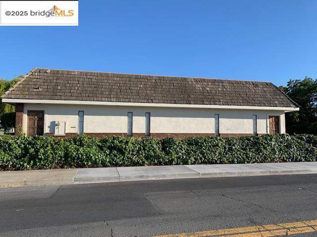 2800 Lone Tree Way, Antioch, CA 94509 | MLS# 41116539 | Christie's ...
