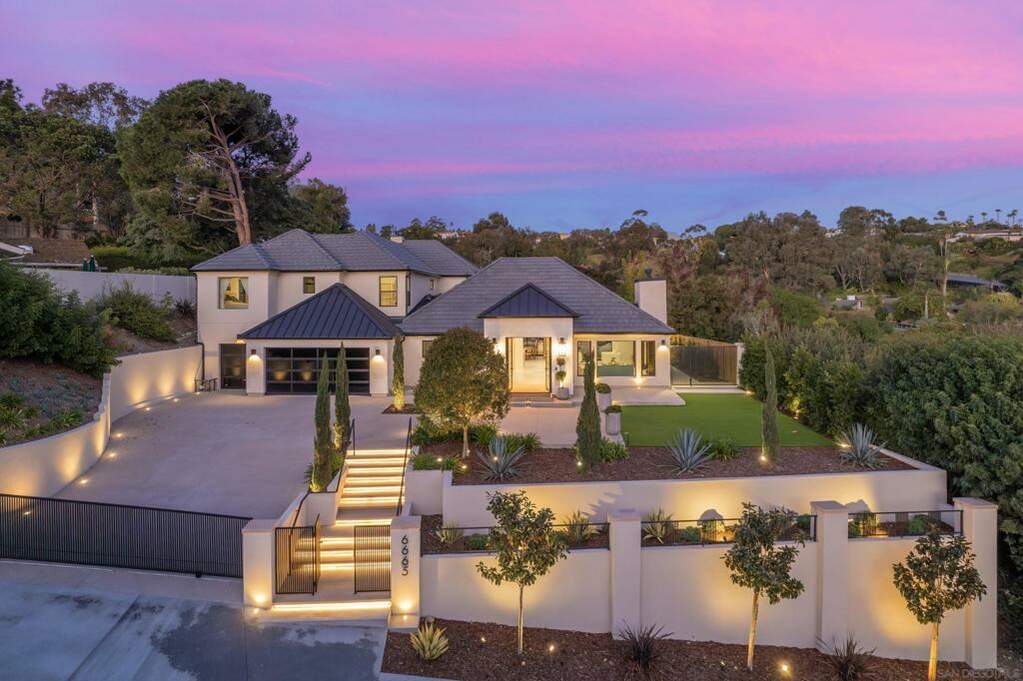 6665 Via Estrada, La Jolla, CA 92037 | MLS# 240005071SD | Christie's ...