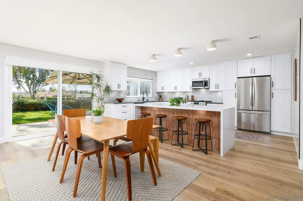 1120 San Pablo Dr, San Marcos, CA 92078 | MLS# 240008901SD | Christie's ...