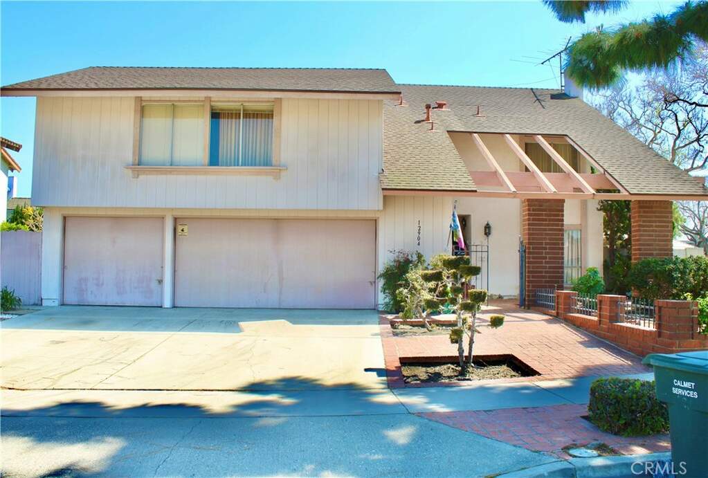 12904 Oak Crest Street, Cerritos, CA 90703 | MLS# DW24084980 | Christie ...