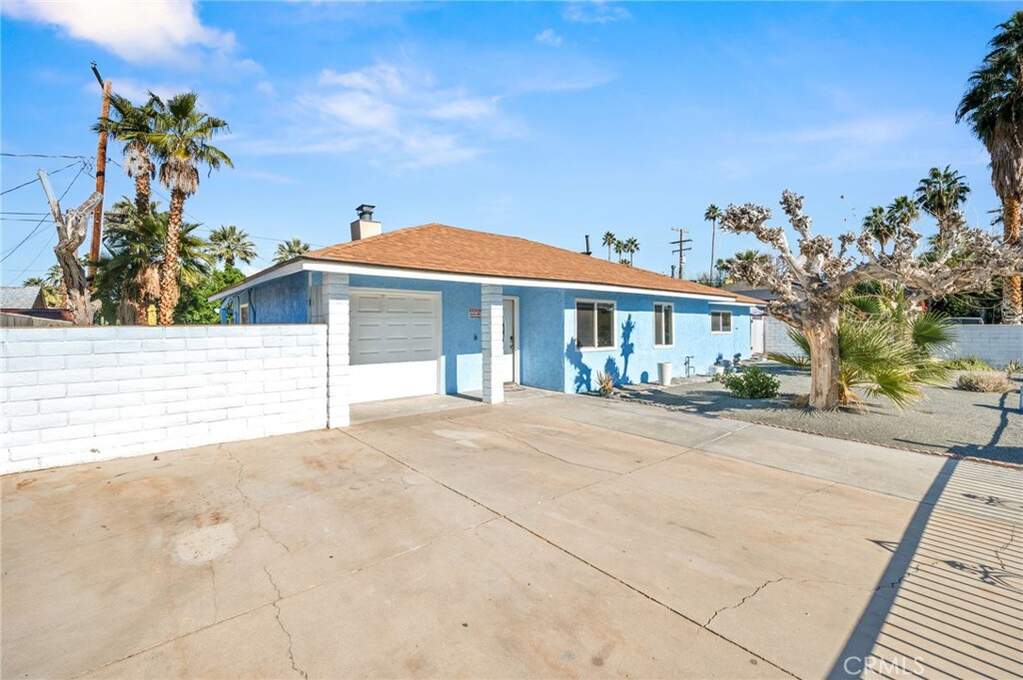 3760 E Calle San Antonio, Palm Springs, CA 92264 | MLS# DW25273542 ...
