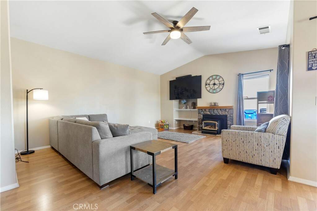 20301 Pima Road, Apple Valley, CA 92308 | MLS# HD24083136 | Christie's ...