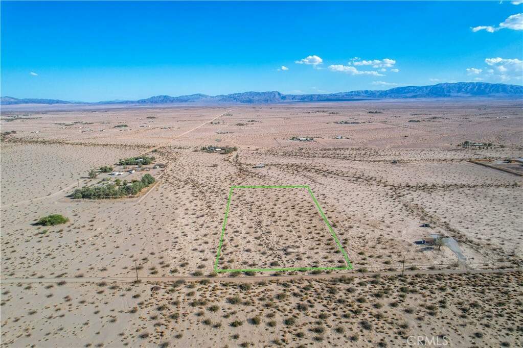 6 Pole Line Road, 29 Palms, CA 92277 | MLS# JT24225612 | Christie's ...