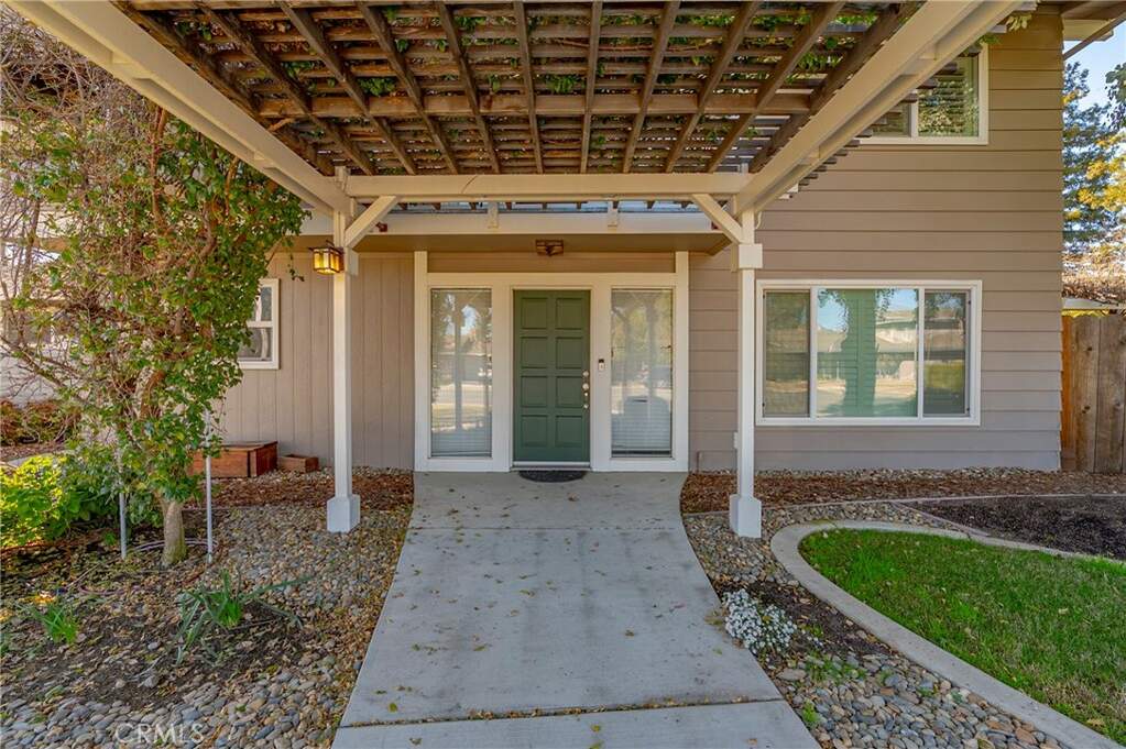 2065 Karen Court, Merced, CA 95340 | MLS# MC25042503 | Christie's ...