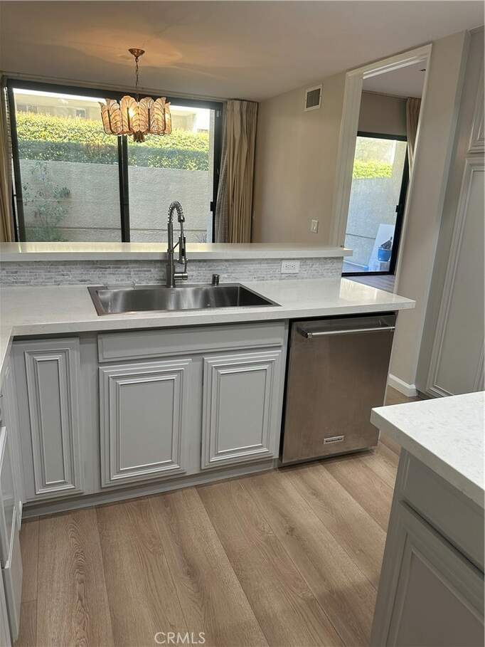 2367 Century, Los Angeles, CA 90067 | MLS# NP24056208 | Christie's International Real Estate Sereno