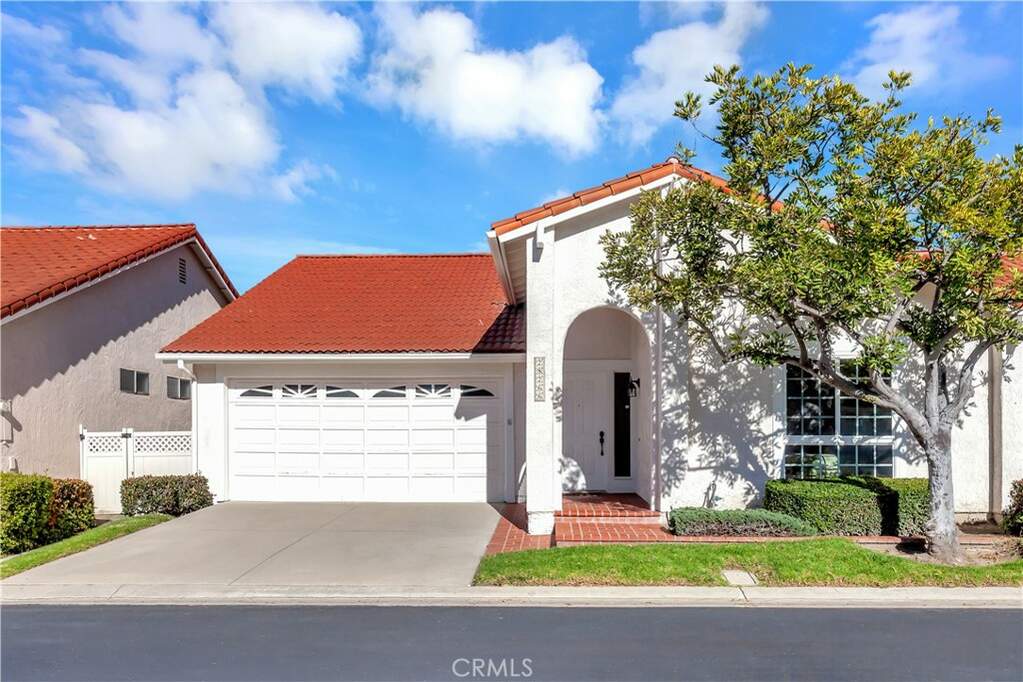 28266 Borgona, Mission Viejo, CA 92692 | MLS# OC24038283 | Christie's ...