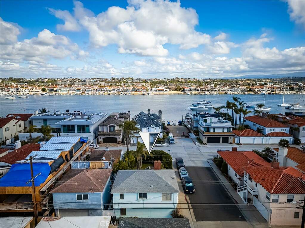 1201 W Bay Ave, Newport Beach, CA 92661 | MLS# OC24044701 | Christie's ...