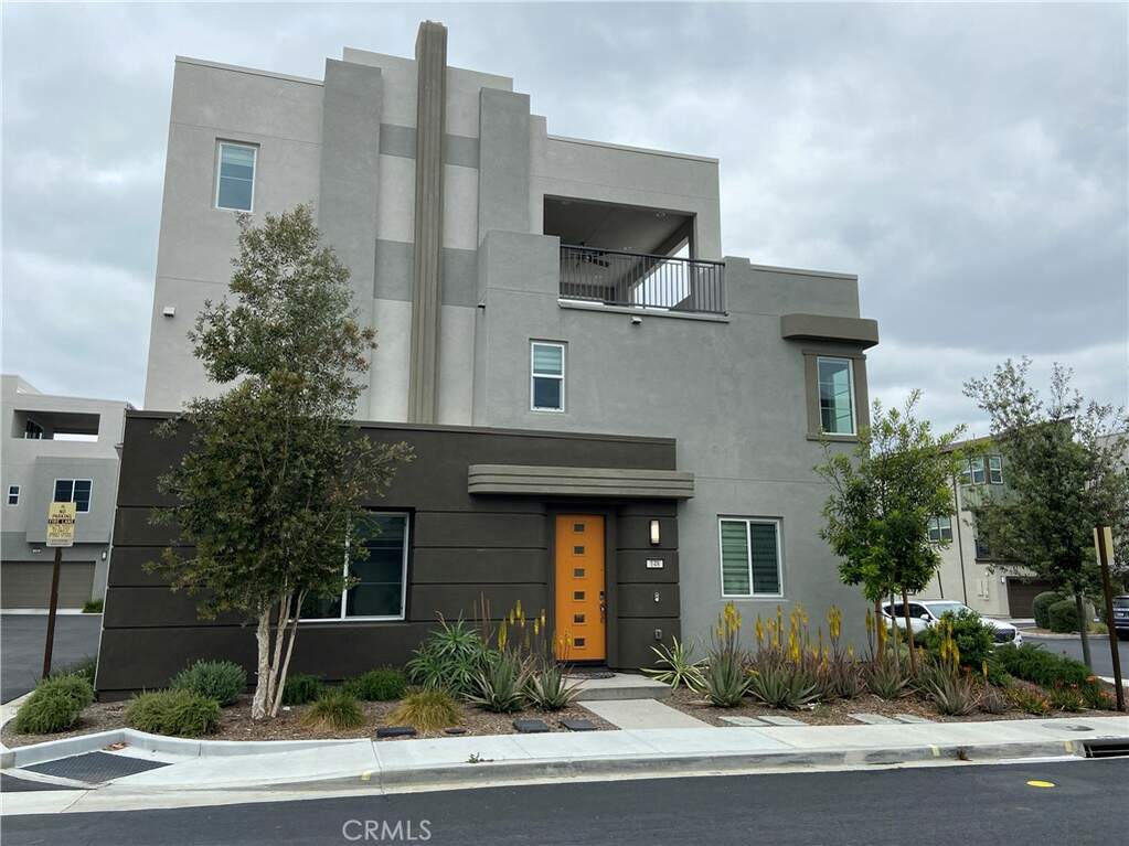 148 Tenor, Irvine, CA 92618 | MLS# OC24126189 | Christie's ...