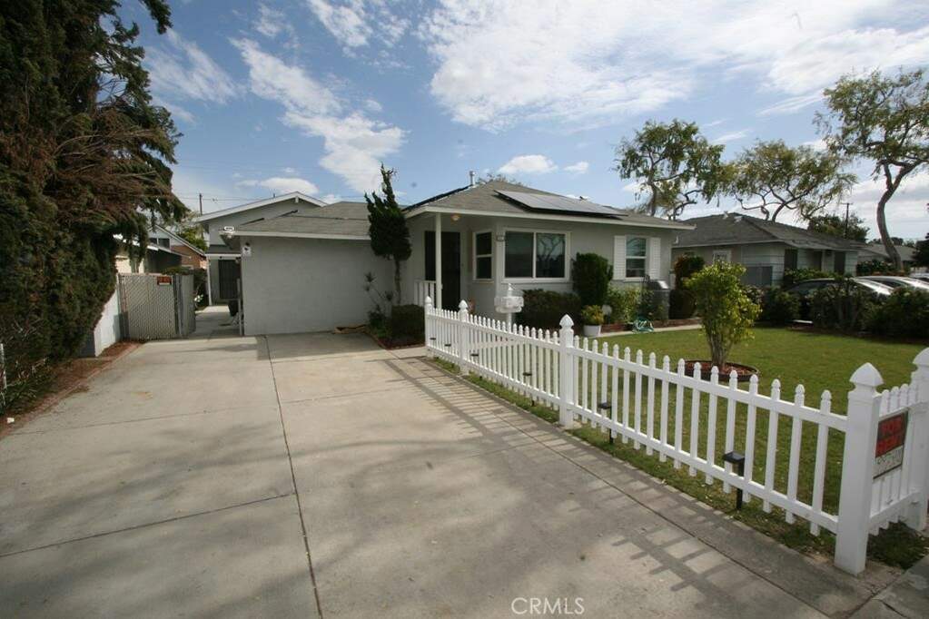 612 S Paula Drive, Fullerton, CA 92833 | MLS# OC25045711 | Christie's ...