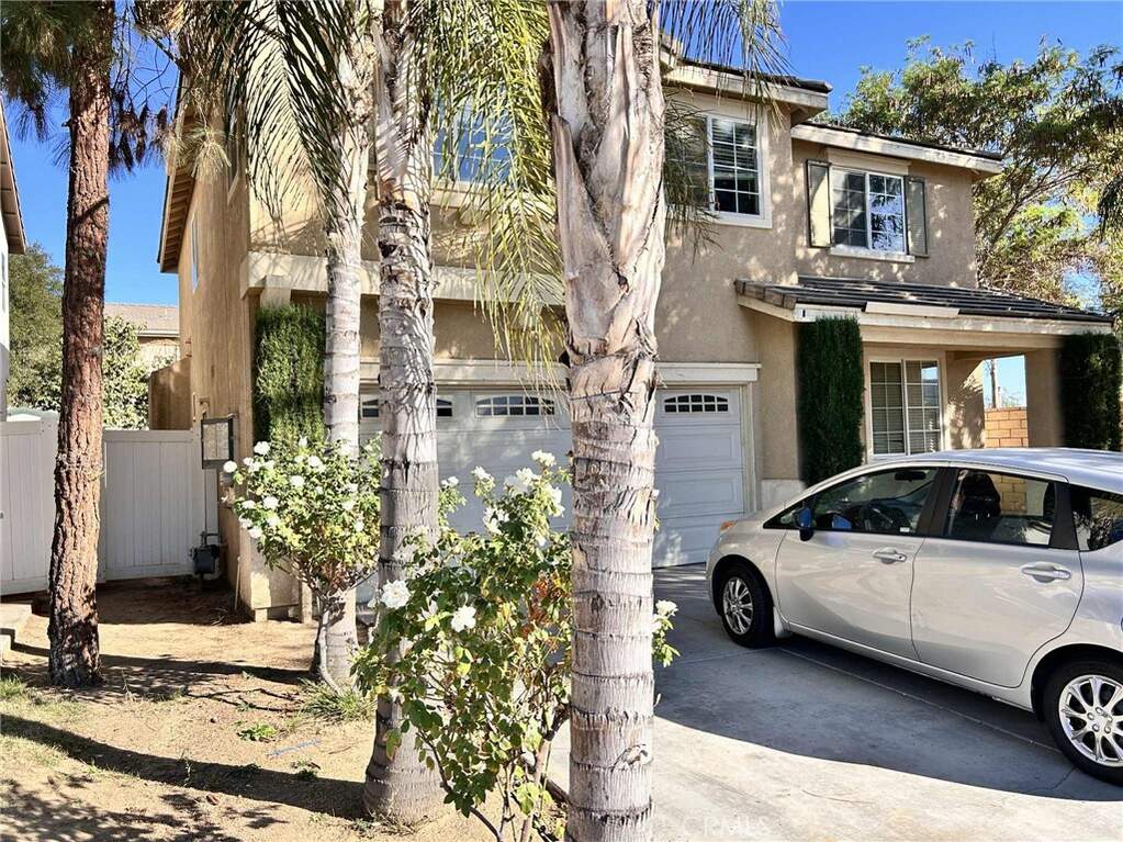 1459 Plaza, Perris, CA 92570 | MLS# OC25280383 | Christie's ...