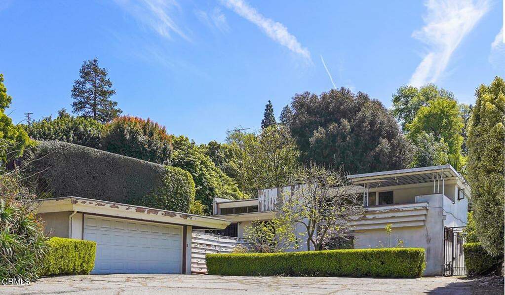 5632 Green Oak Drive, Los Angeles, CA 90068 | MLS# P1-17067 | Christie ...