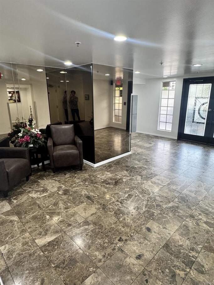 8722 Burton Way #202, Beverly Hills, CA 90048 | MLS# PTP2503847 ...