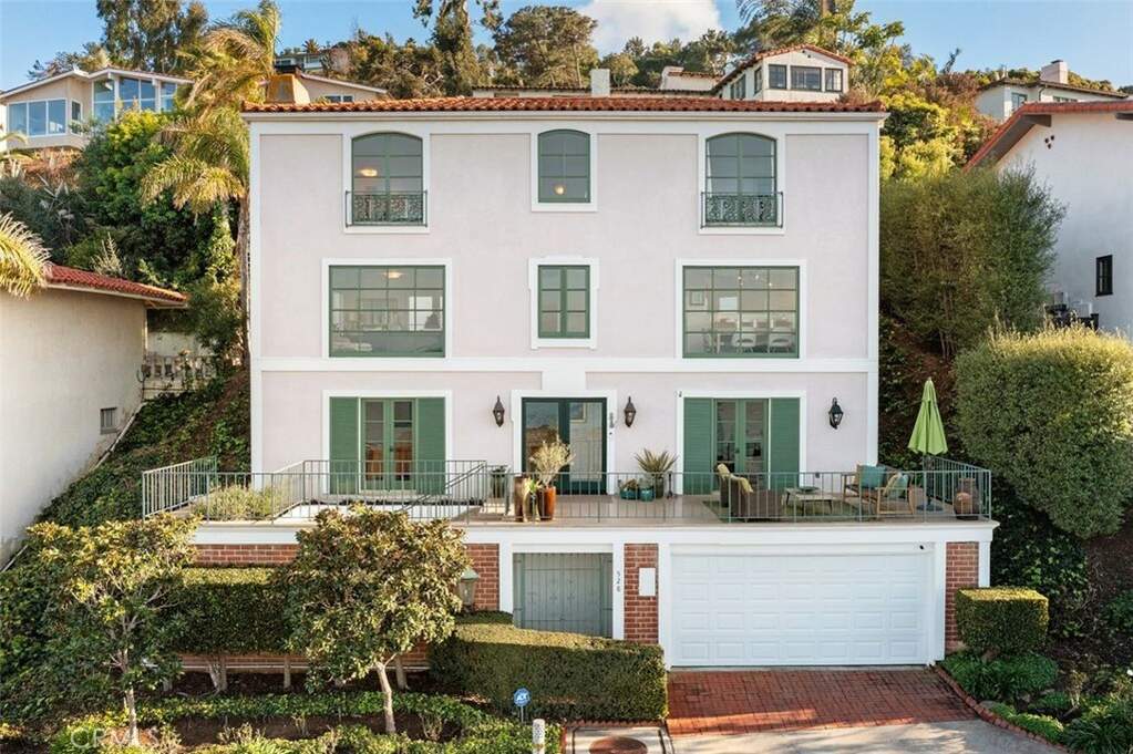 528 Via Almar, Palos Verdes Estates, CA 90274 | MLS# PV24088967 ...