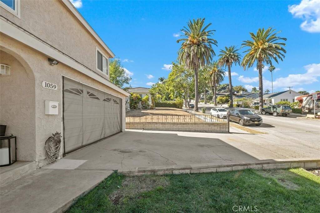 1059 W Sepulveda Street, San Pedro, CA 90731 | MLS# PV25020930 ...