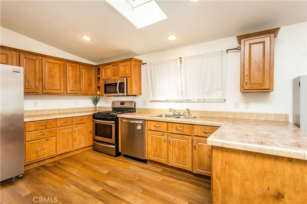 3050 W Ball Road #131, Anaheim, CA 92804 | MLS# PW24039078 | Christie's ...