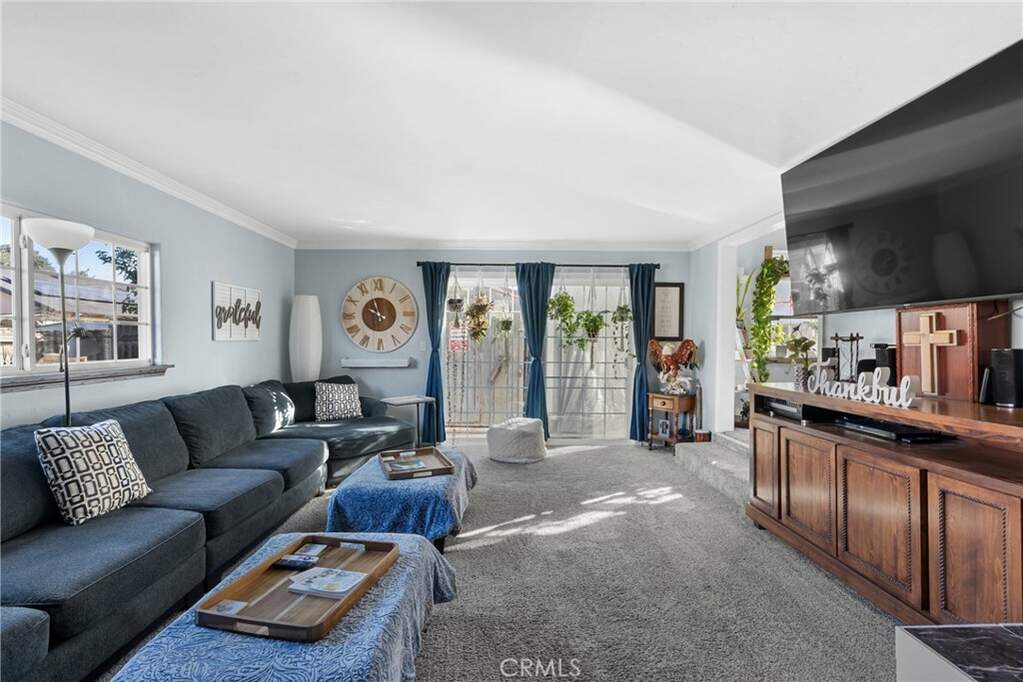 607 E Monroe Street, Santa Maria, CA 93454 | MLS# SC25273154 | Christie ...
