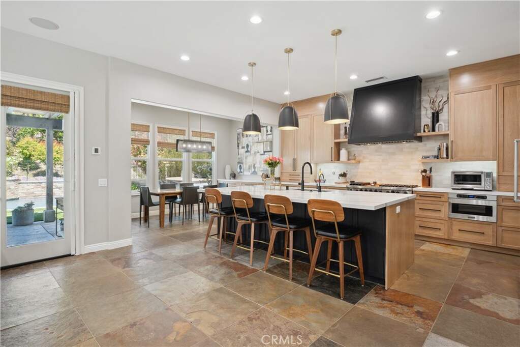 3995 Prado Del Trigo, Calabasas, CA 91302 | MLS# SR25105177 | Christie's International Real ...