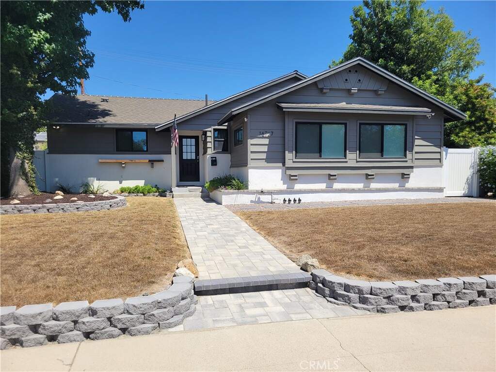16727 Rinaldi Street, Granada Hills, CA 91344 | MLS# SR25186426 ...