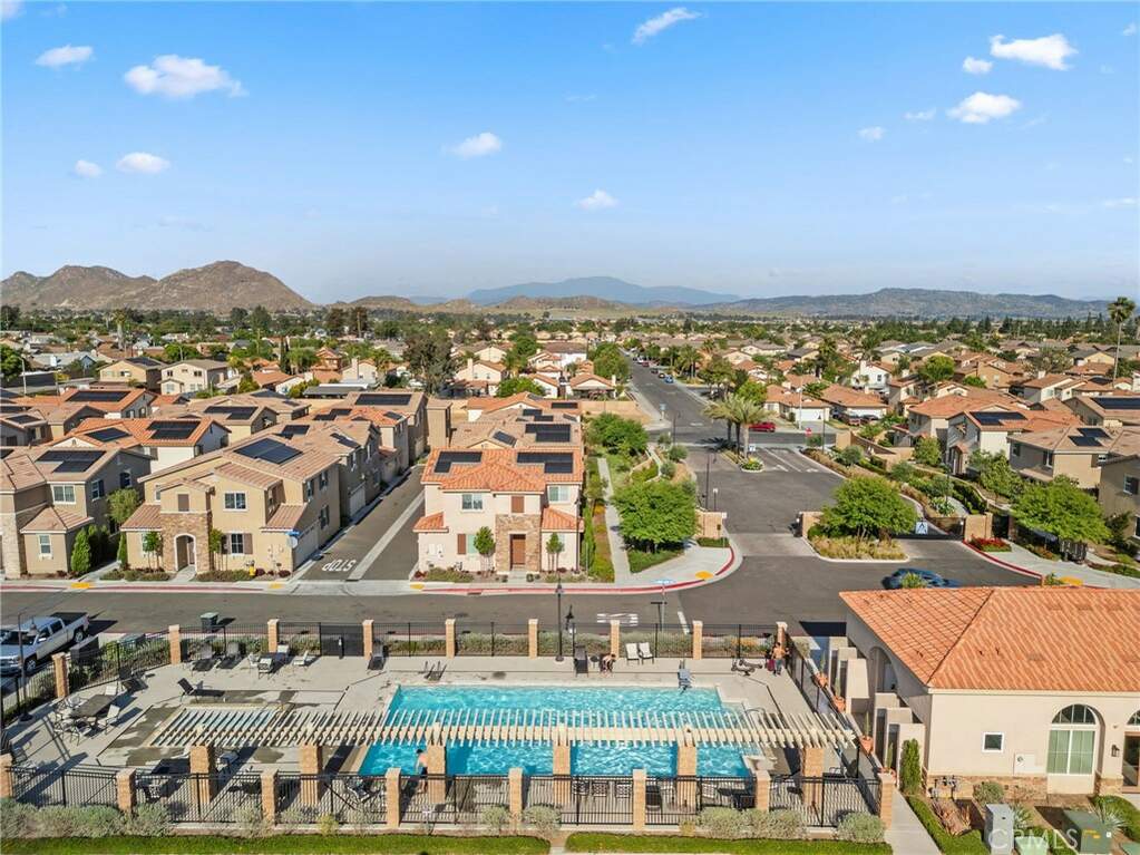 130 Citron Court, Perris, CA 92571 | MLS# SW24097475 | Christie's ...