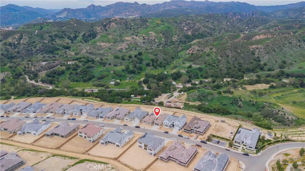 12043 Red Hawk Ln, Porter Ranch, CA 91326 | MLS# WS25079553 | Christie ...