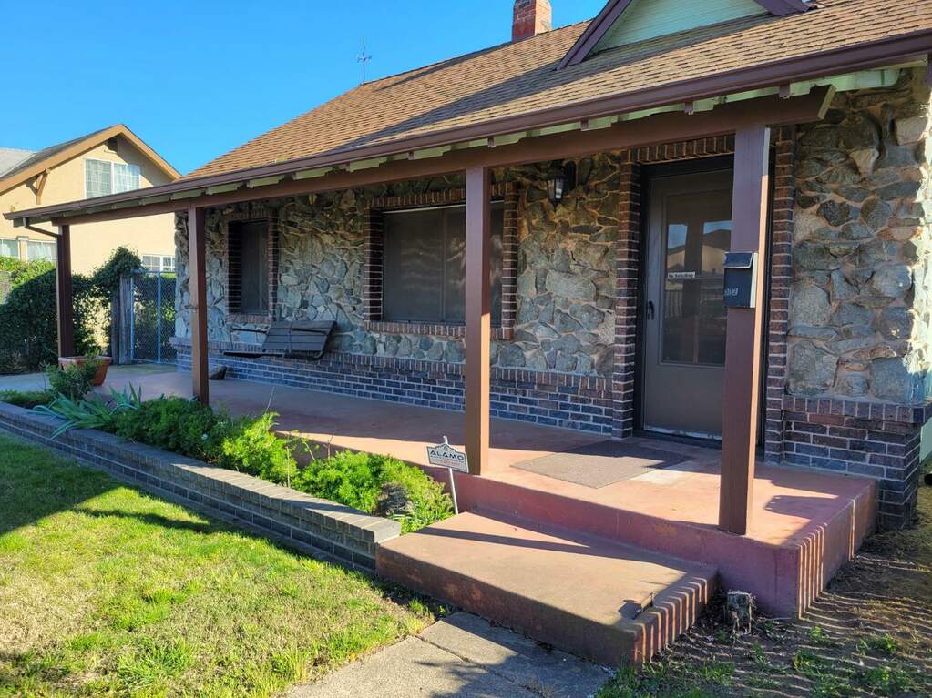 312 Maple Street, Lodi, CA 95240 | MLS# 224024893 | Christie's ...