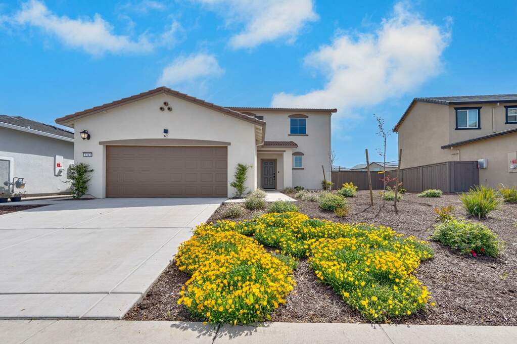 1343 Dusty Maiden Drive, Plumas Lake, CA 95961 | MLS# 224036682 ...
