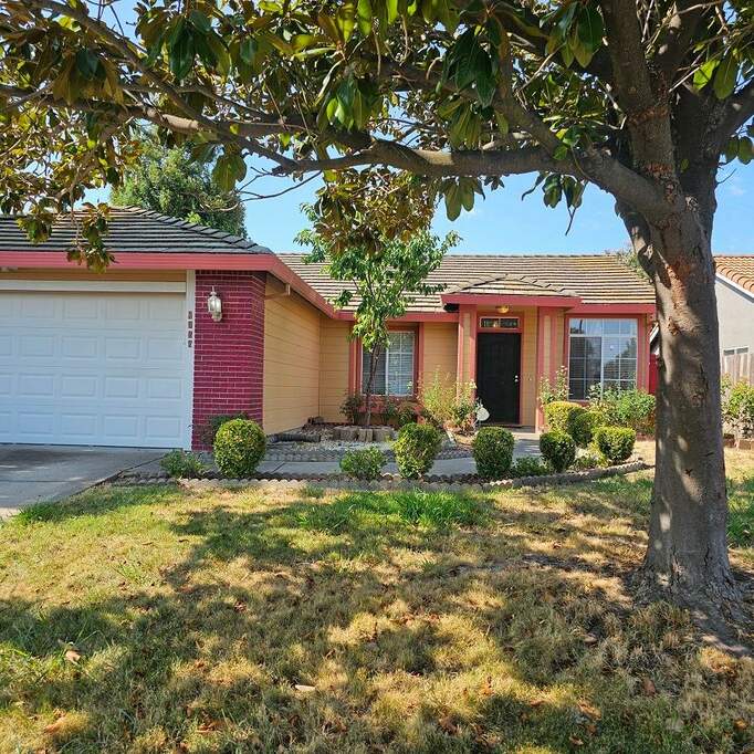 8522 Maple Hall Drive, Sacramento, CA 95823 | MLS# 224091019 | Christie ...