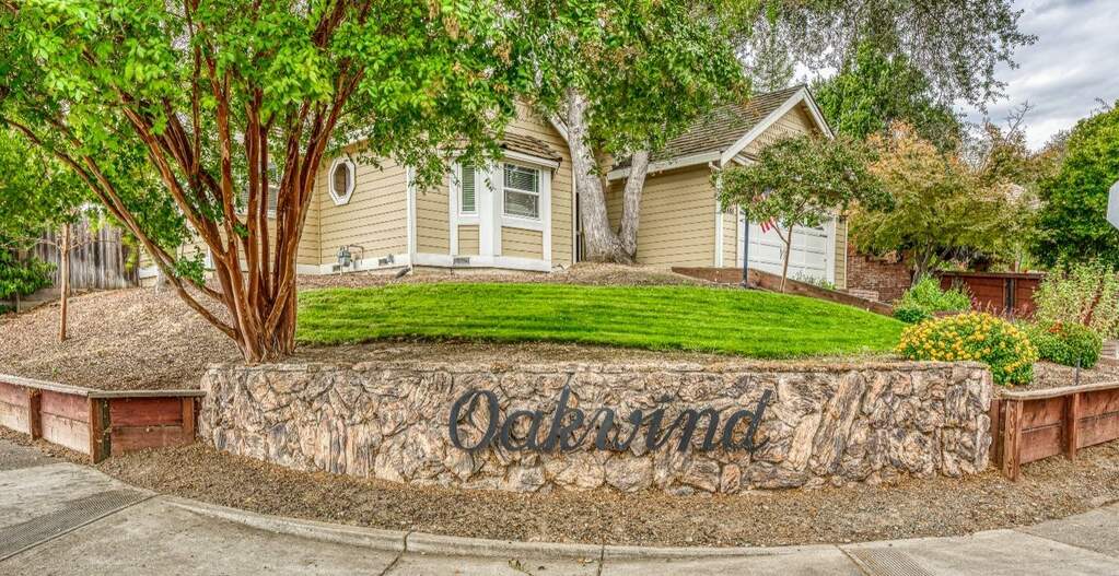 8488 Oakwind Court, Orangevale, CA 95662 | MLS# 224121213 | Christie's ...