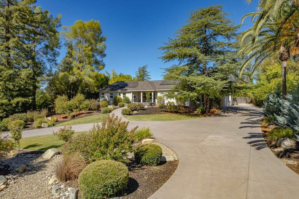 8050 Morningside Drive, Granite Bay, CA 95746 | MLS# 224127909 ...