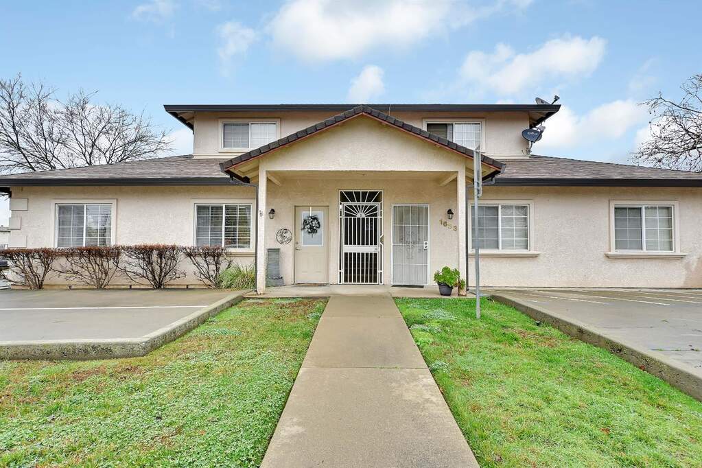 1633 Starr Drive, Yuba City, CA 95993 | MLS# 225099641 | Christie's ...