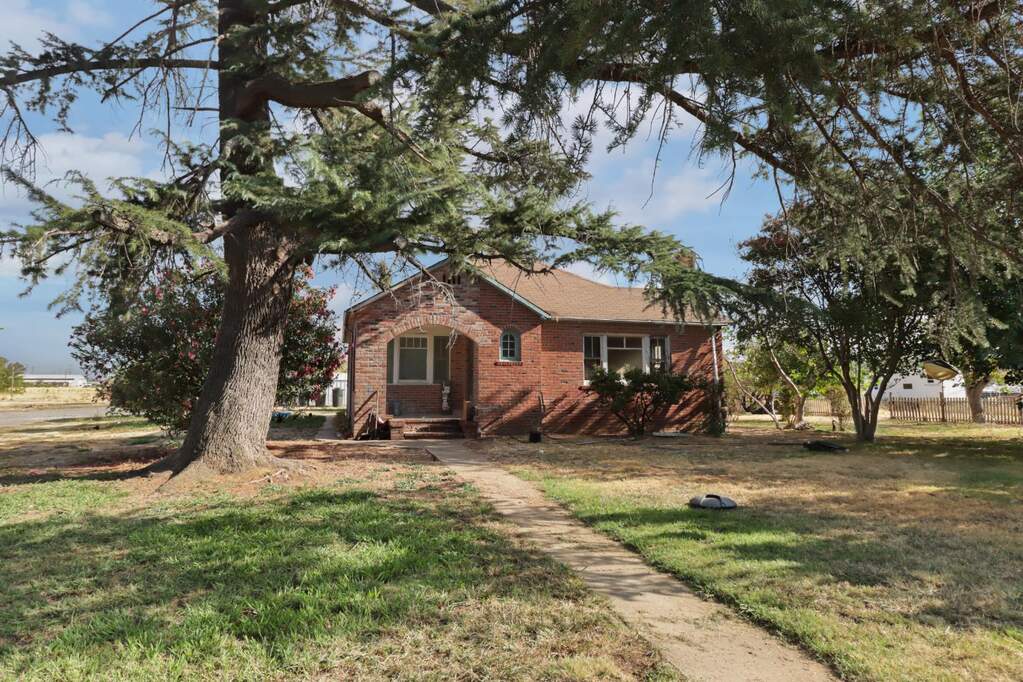 401 W Delano Street, Elverta, CA 95626 | MLS# 225113501 | Christie's ...