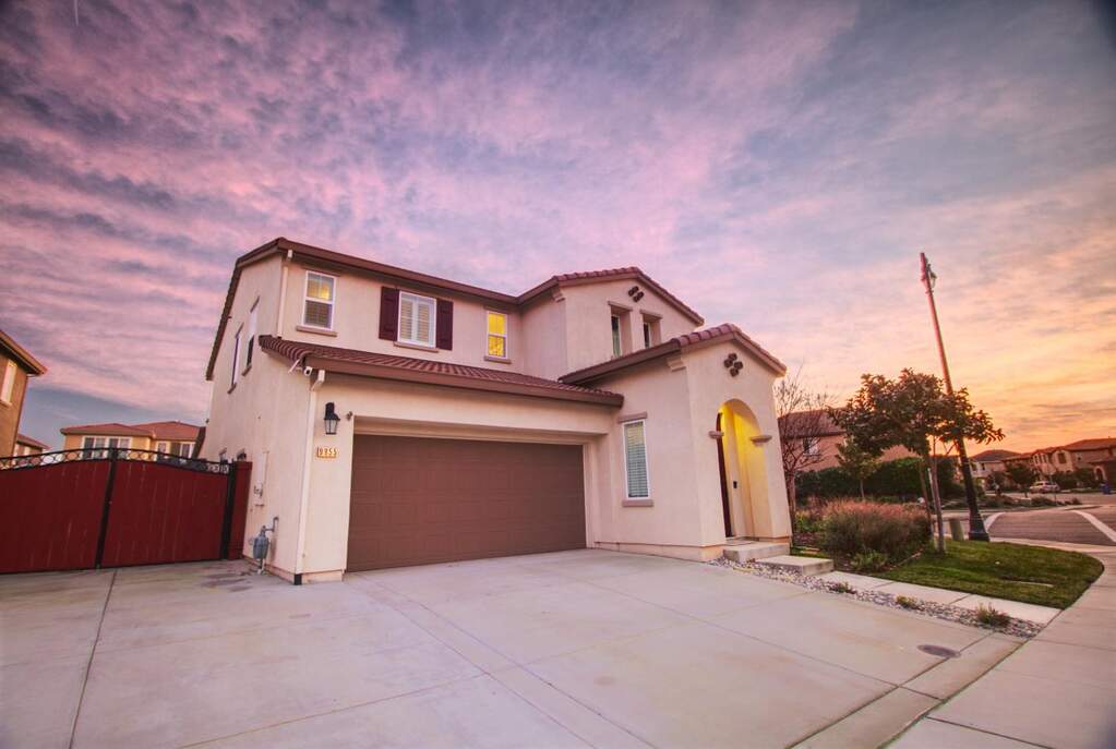 9855 Cape Verde Drive, Elk Grove, CA 95757 | MLS# 225125930 | Christie ...
