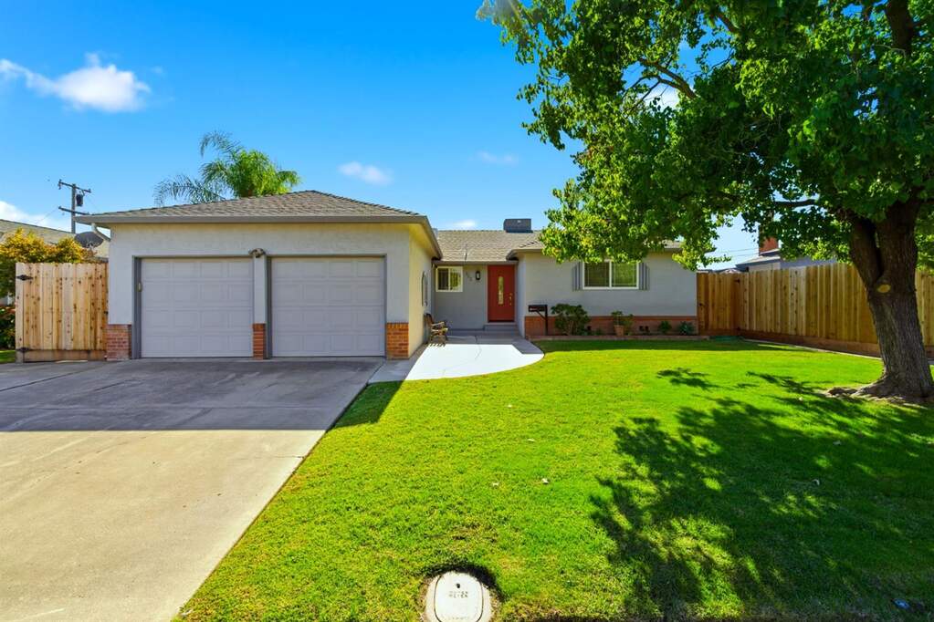 252 W Kent Street, Manteca, CA 95337 | MLS# 225139052 | Christie's ...