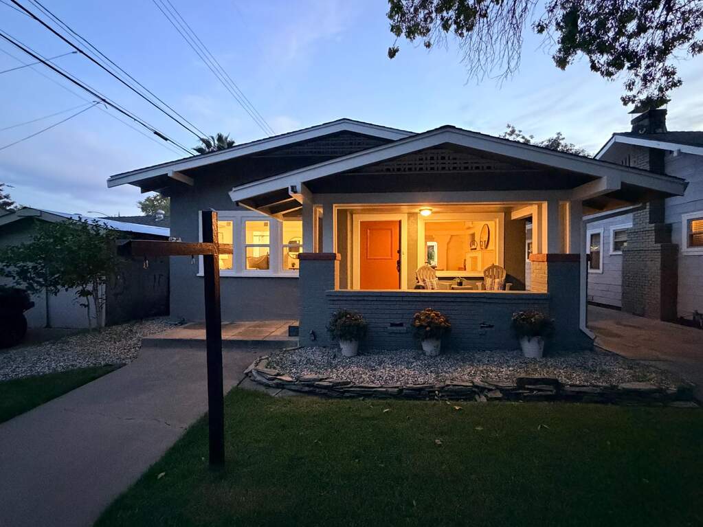 2020 Sloat Way, Sacramento, CA 95818 | MLS# 225141714 | Christie's ...