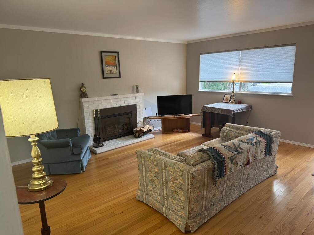 1318 Susan Circle, Roseville, CA 95661 | MLS# 225145983 | Christie's ...