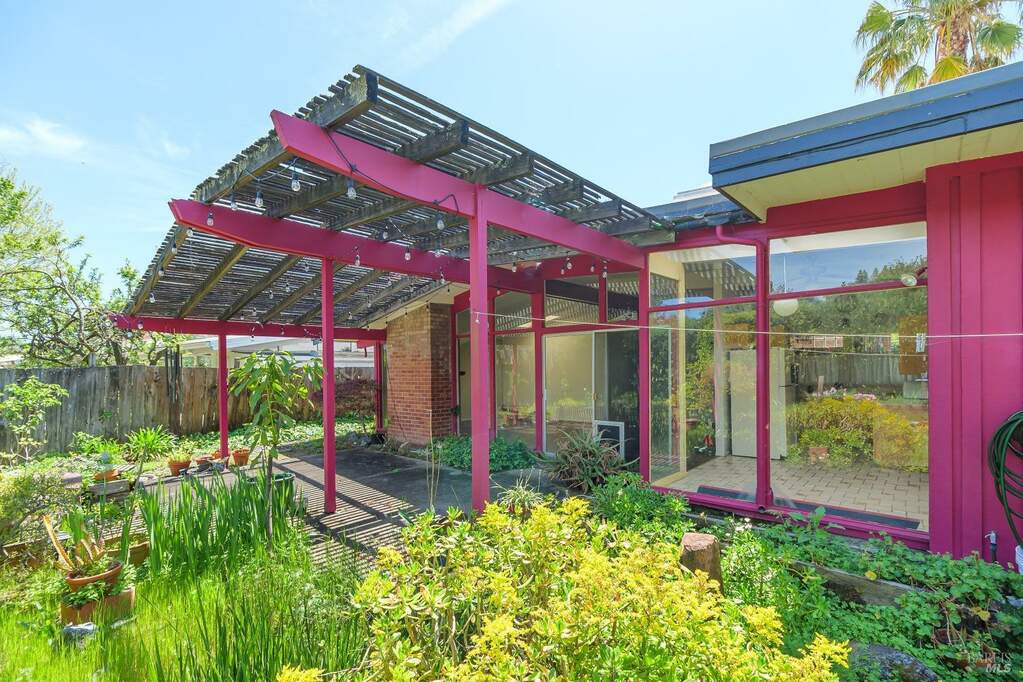 398 Holly Drive None, San Rafael, CA 94903 | MLS# 324024138 | Christie ...