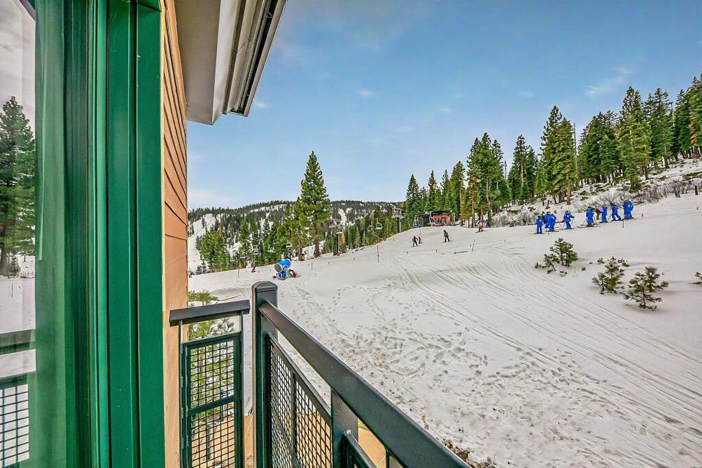 13051 Ritz Carlton Highlands Ct #202, Truckee, CA 96161 | MLS# 20242490 ...